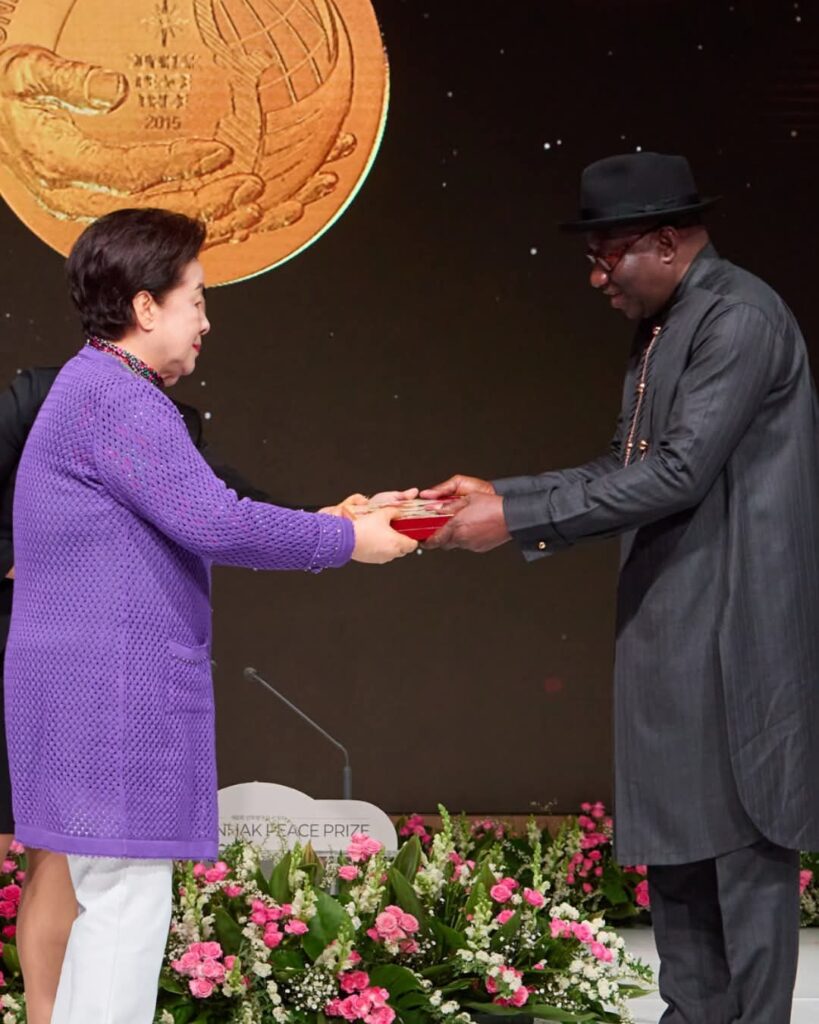 Imboni Dr uZwi-Lezwe Radebe honored at the 10th Sunhak Peace Prize ...